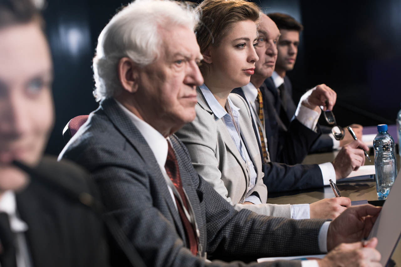 New Presidential Candidates Presented in Just a Few Minutes - Newspaper ...