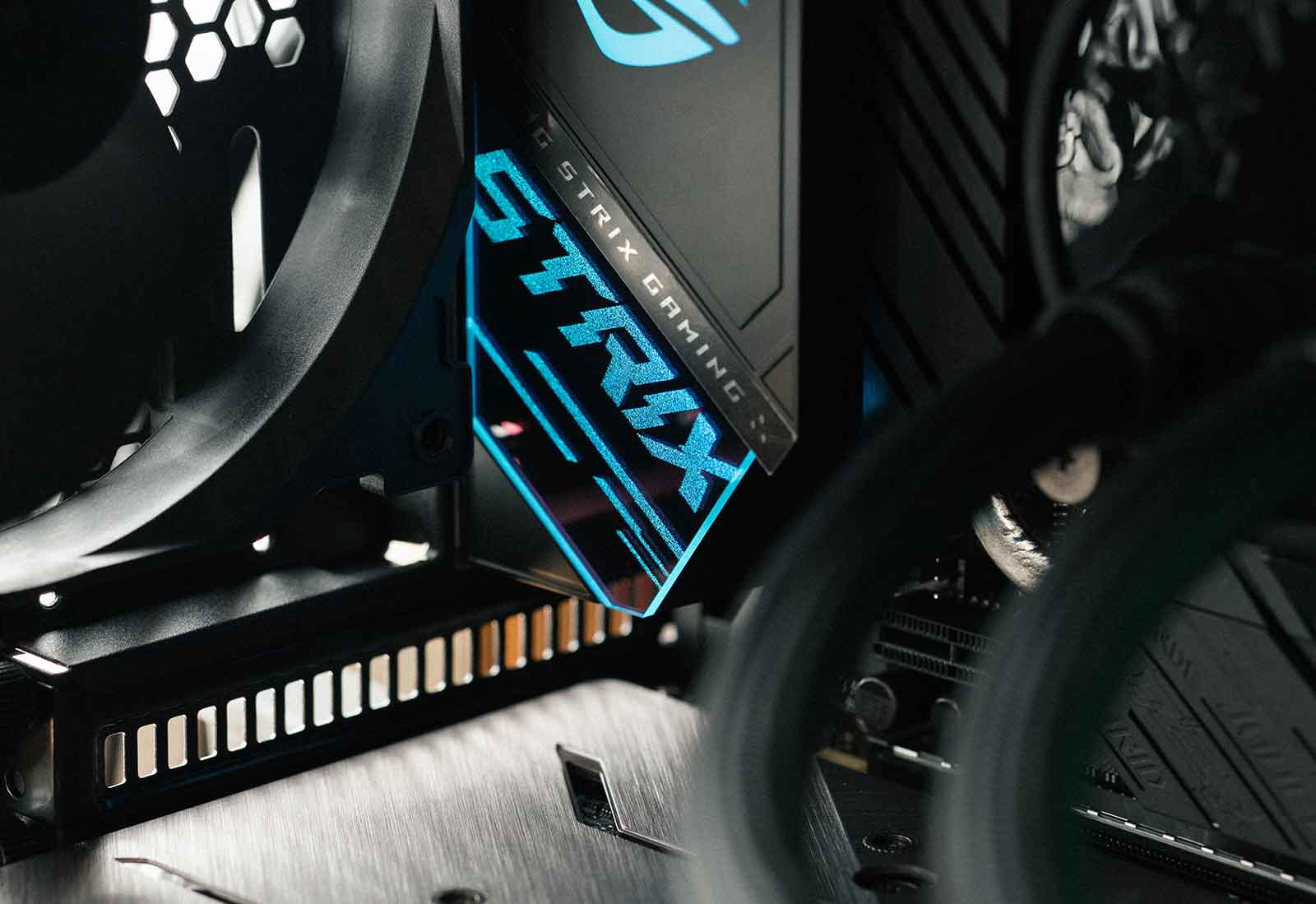 Unleashed Dominator Build - PCForge PRO